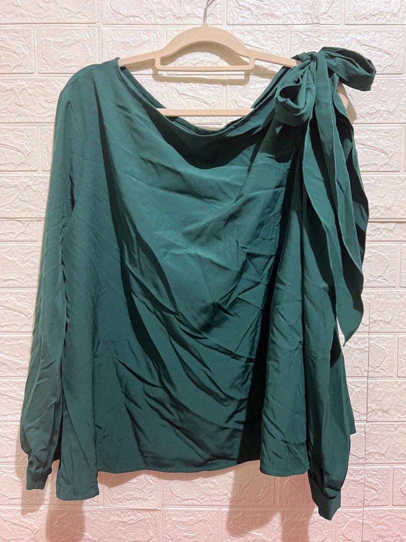 Emerald Green Blouse, Women's Fashion, Tops, Blouses on Carousell