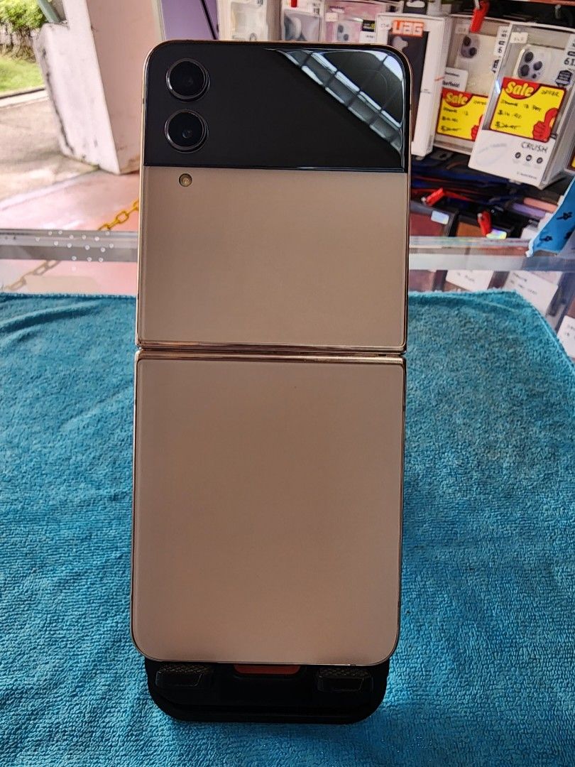 Galaxy Z Flip 4 Pink Gold 256GB, Mobile Phones & Gadgets, Mobile Phones ...