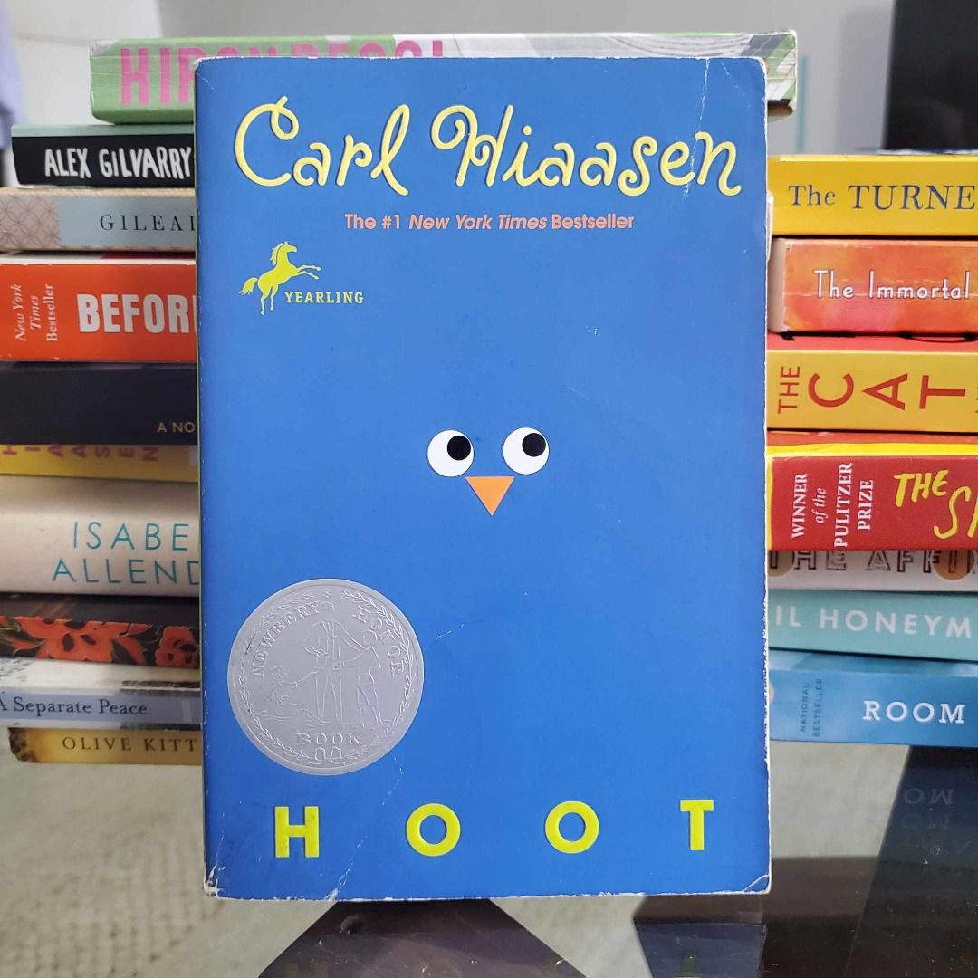 Hoot + Flush - Carl Hiaasen, Hobbies & Toys, Books & Magazines, Fiction ...