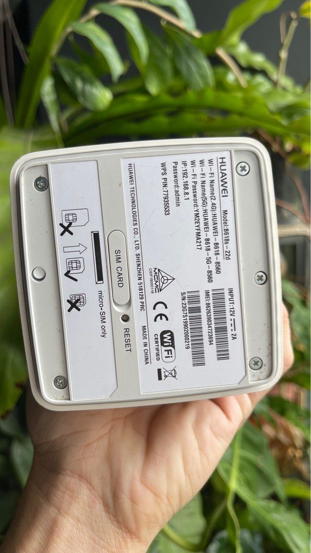 Huawei modem (sim card) B618s-22d, Computers & Tech, Parts ...