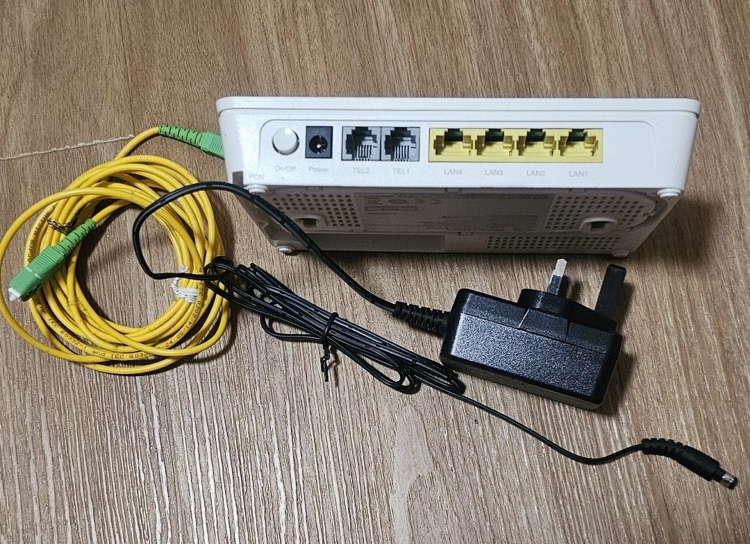 Huawei Ont Echolife Hg8240h5 Computers And Tech Parts And Accessories Networking On Carousell