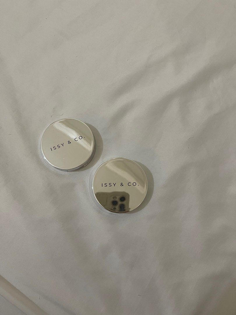 Issy Blush and Bronzer, Beauty & Personal Care, Face, Makeup on Carousell