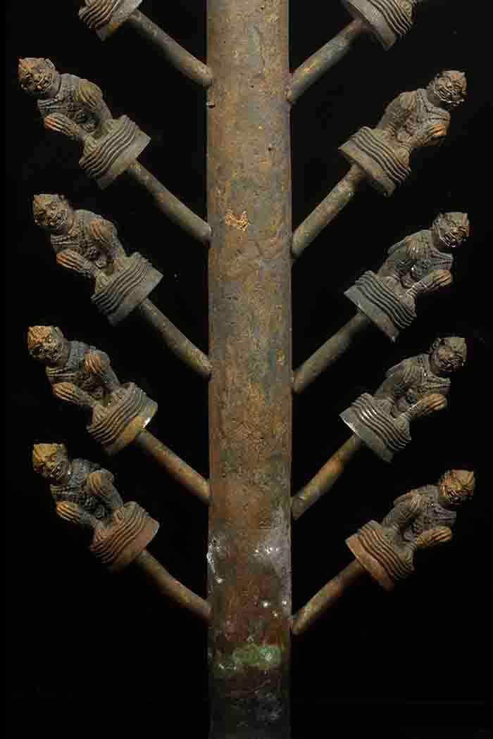 Item: 19 Phra Haruman Roop Lor Tree Master: LP Cher Temple: Wat Klang ...