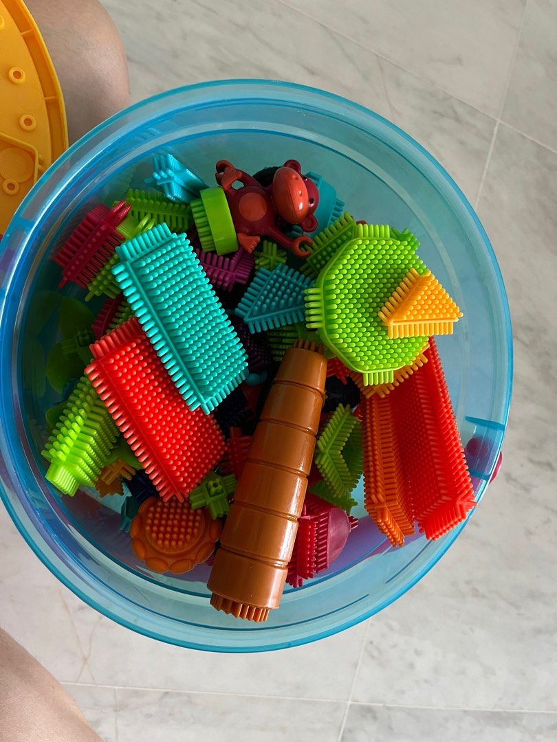 Jungle adventure bristle blocks, Hobbies & Toys, Toys & Games on Carousell