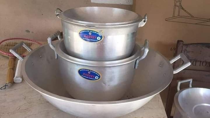 Kawali and kaldero set, Furniture & Home Living, Kitchenware ...