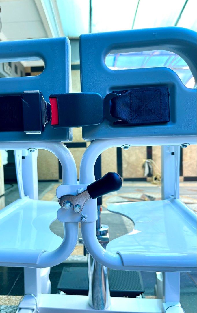 Kursi Roda transfer ke kamar mandi/tempat tidur/sofa, Serba Serbi ...