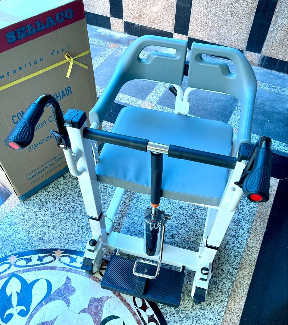 Kursi Roda transfer ke kamar mandi/tempat tidur/sofa, Serba Serbi ...