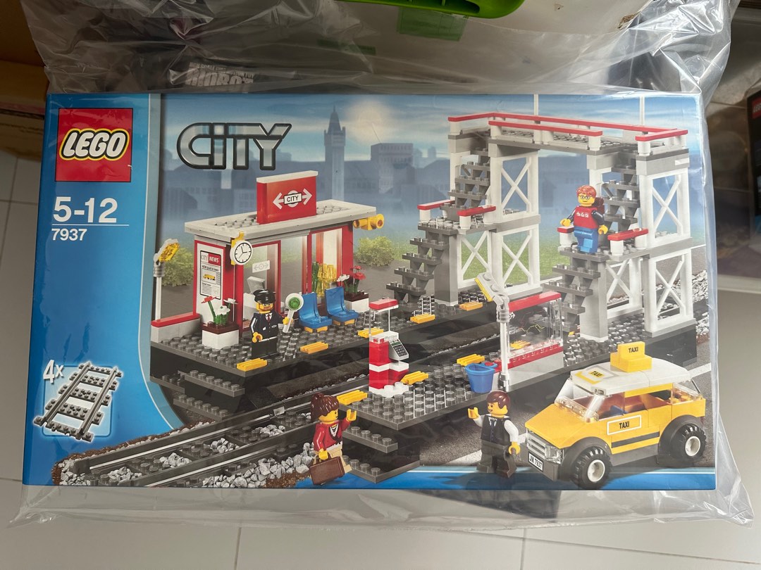 Lego 7937 City Brand New Factory Sealed Mint, Hobbies & Toys, Toys ...