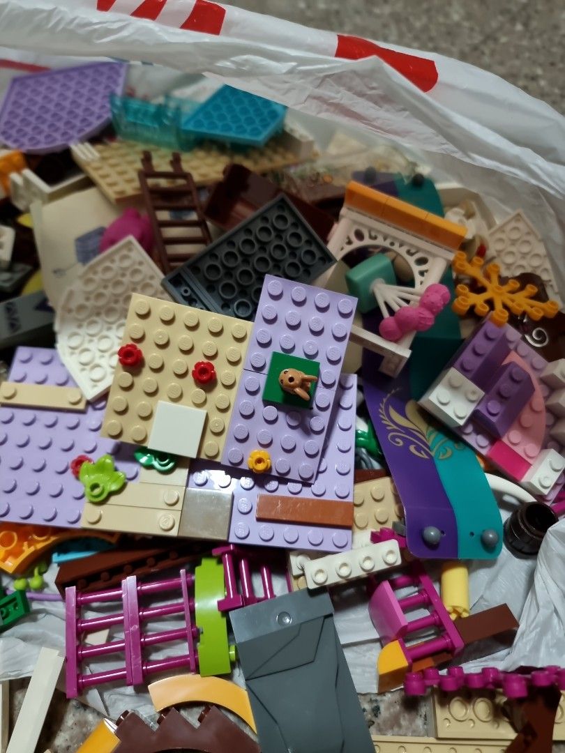 Lego pcs balance, Hobbies & Toys, Toys & Games on Carousell