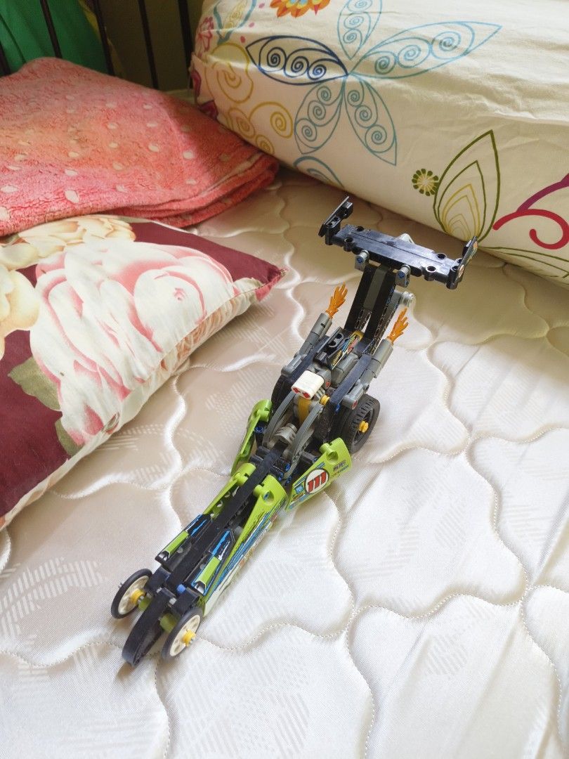 Lego Technic green pull back race car, Hobbies & Toys, Toys & Games on ...