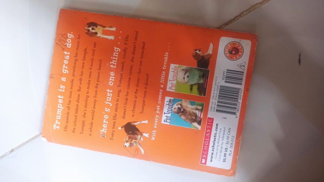 Living book PET TROUBLE, Hobbies & Toys, Books & Magazines, Fiction ...