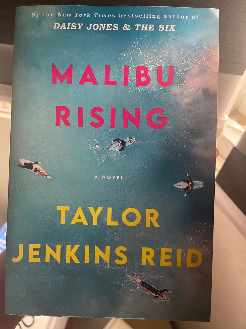 Malibu Rising, Hobbies & Toys, Books & Magazines, Fiction & Non-Fiction ...