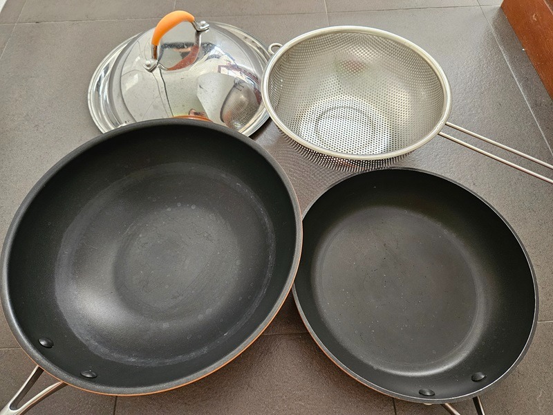 Mayer Wok and Frying Pan set with free strainer and cover, Furniture ...