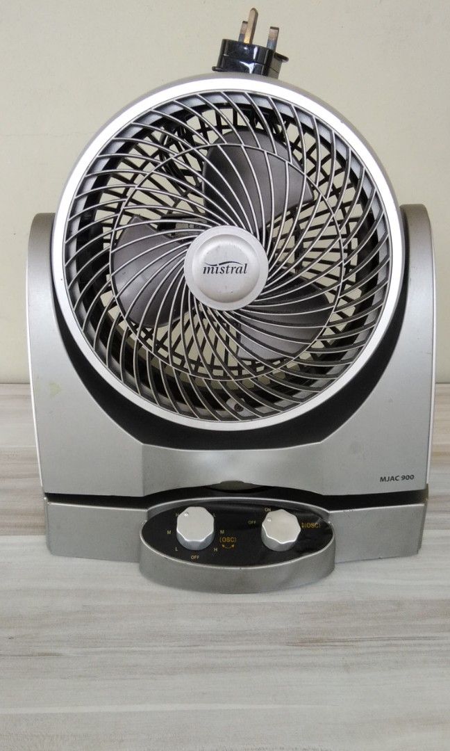 MISTRAL Air Circulator-MJAC900 Table Fan, Furniture & Home Living ...