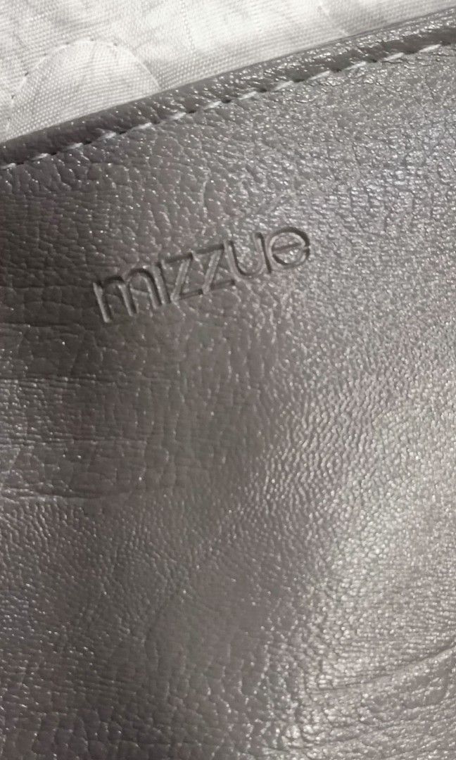 mizzue shoulder bag, Women's Fashion, Bags & Wallets, Shoulder Bags on Carousell