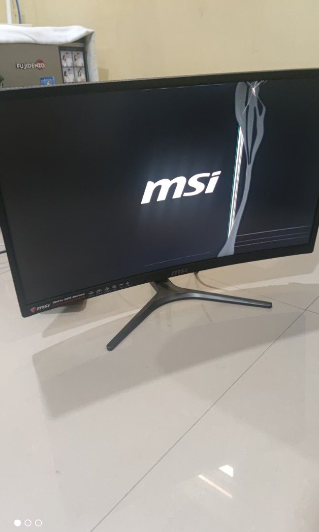 MSI G24 75HZ (LCD DAMAGE), Computers & Tech, Desktops on Carousell