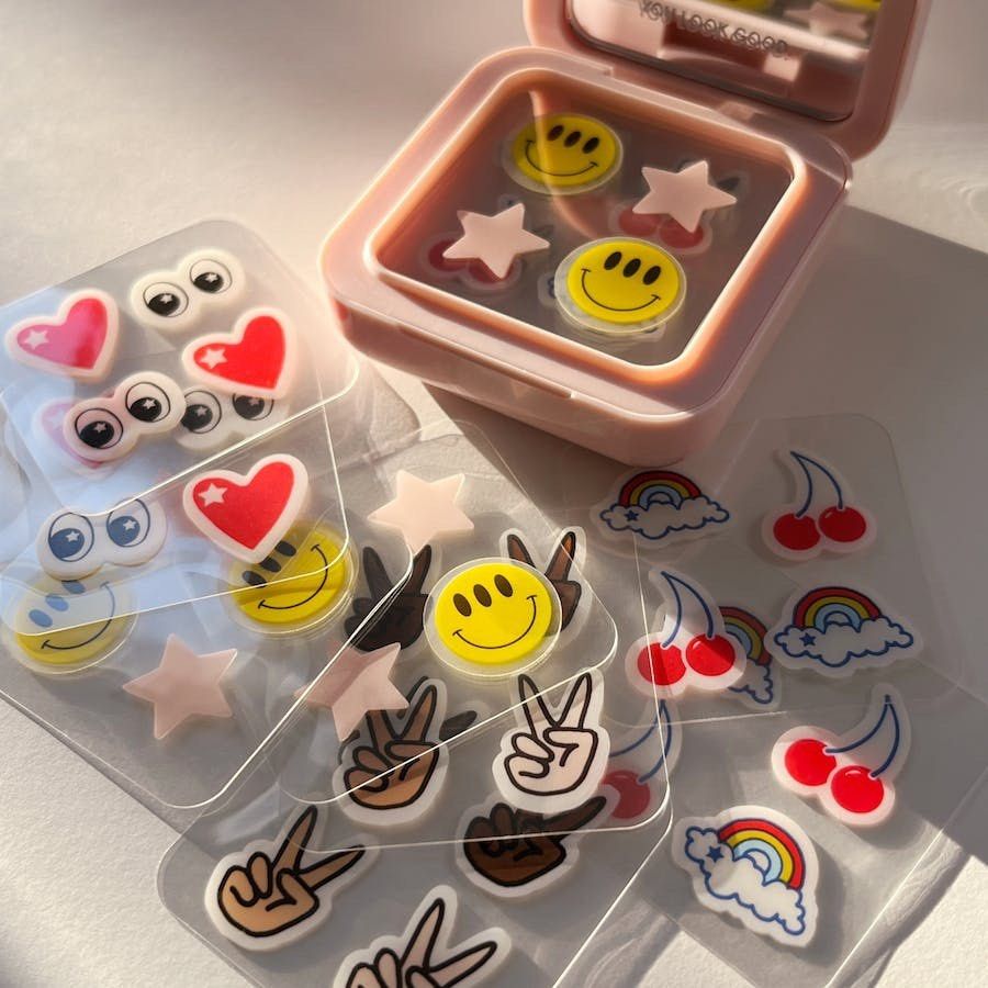 NEW Starface × Glossier Compact (32 Hydrocolloid Pimple Patches ...