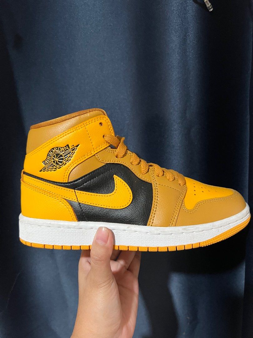 Nike Air Jordan [Authentic], Women's Fashion, Footwear, Sneakers on ...