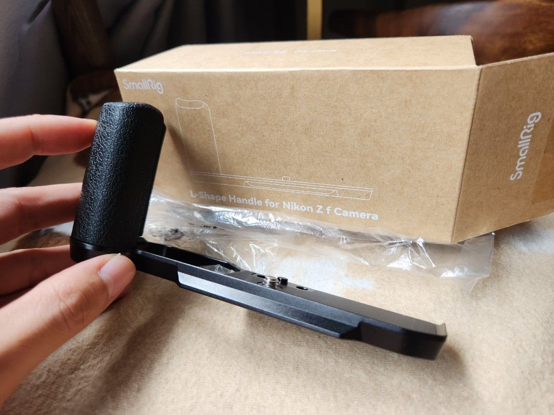 Nikon Zf Grip (SmallRig L-shaped), Photography, Cameras on Carousell