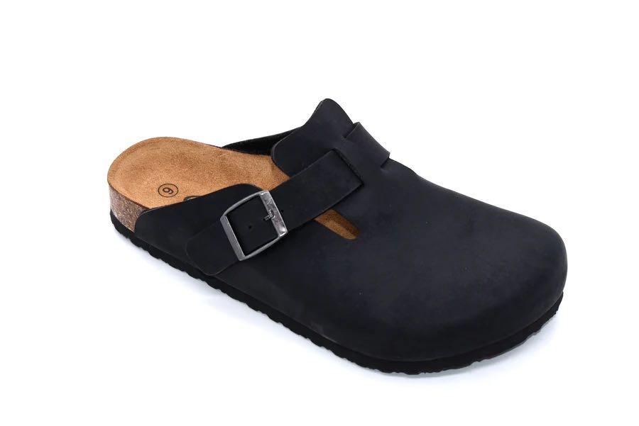 Outland Clogs, Men's Fashion, Footwear, Slippers & Slides on Carousell