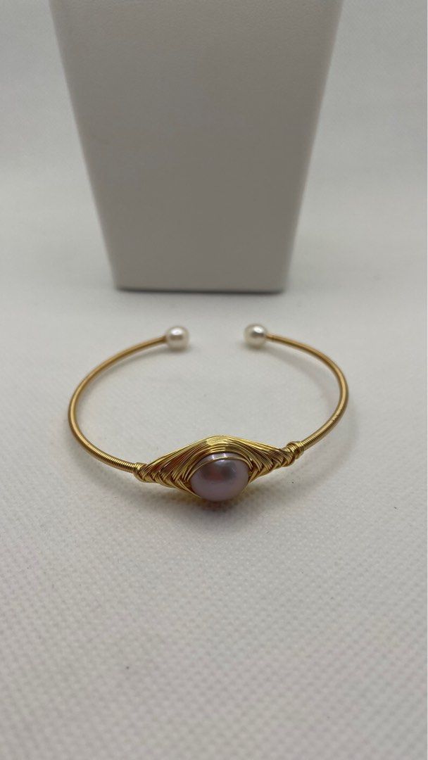 Pearl Bangle, Women's Fashion, Jewelry & Organisers, Bracelets on Carousell