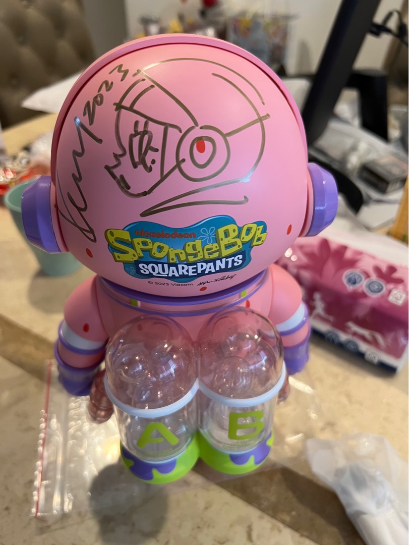 Popmart Mega Space Molly 400% Spongebob Patrick Star signed by Kenny ...