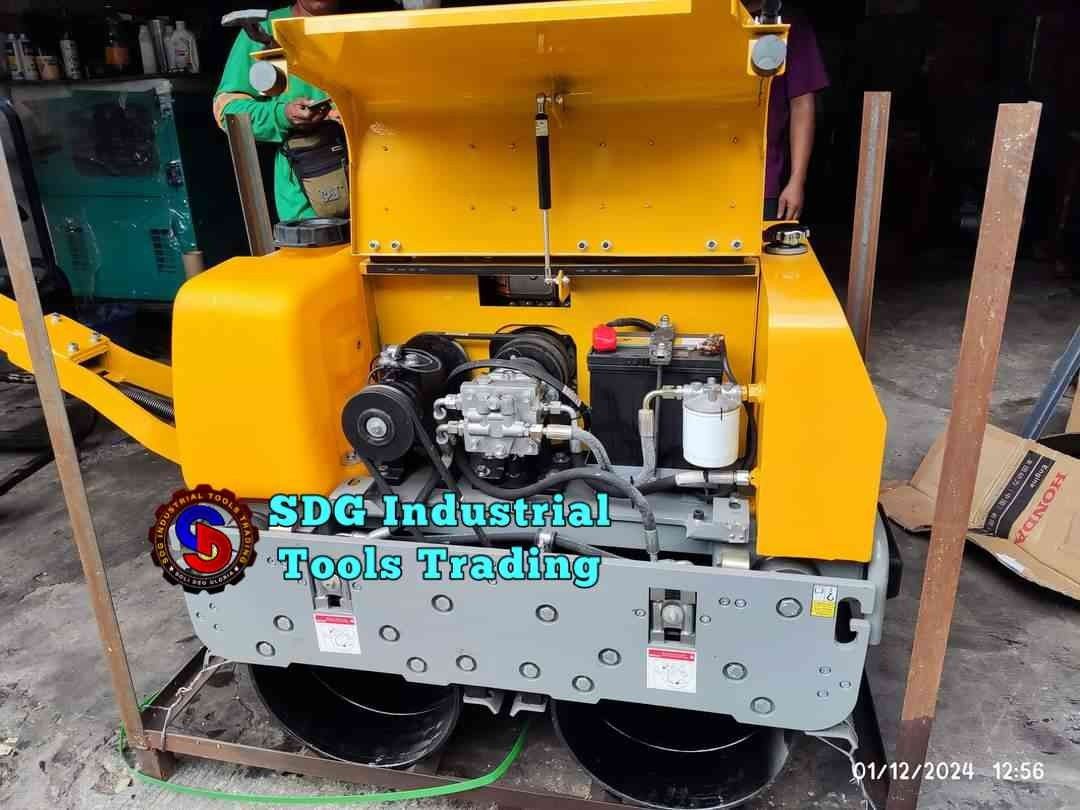 PRO-QUIP USA 700kgs Double Drum Walk Behind Vibratory Roller / Pison ...