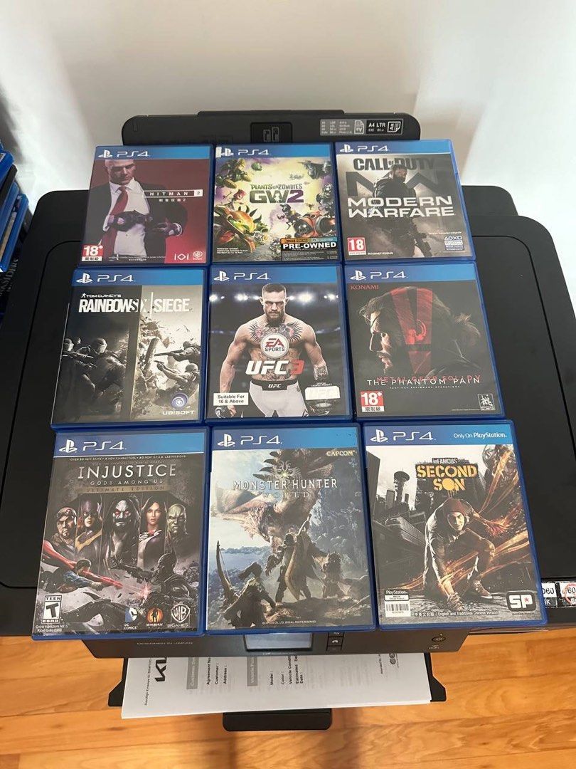 PS4 game Hitman 2 / Plants vs Zombies 2 / Call of duty modern warfare ...
