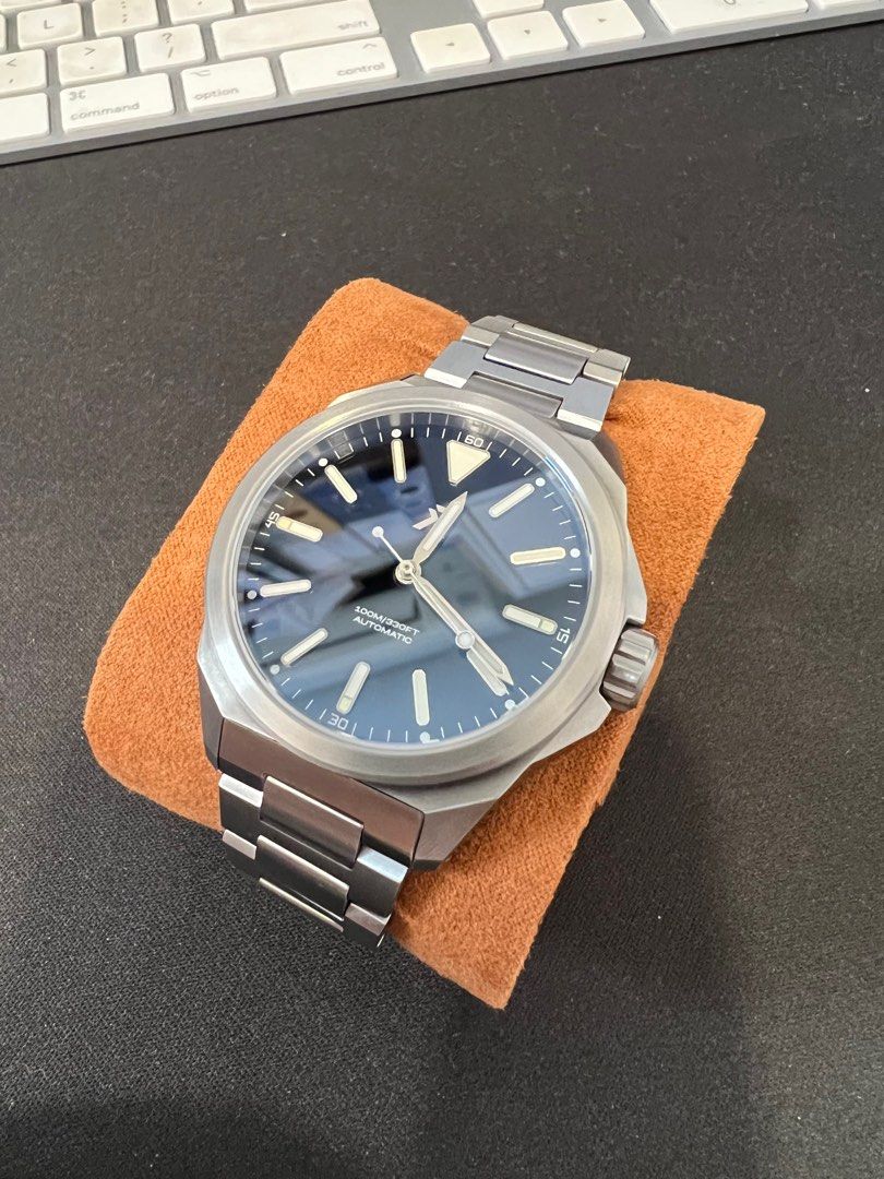RZE Resolute Pro, Luxury, Watches on Carousell