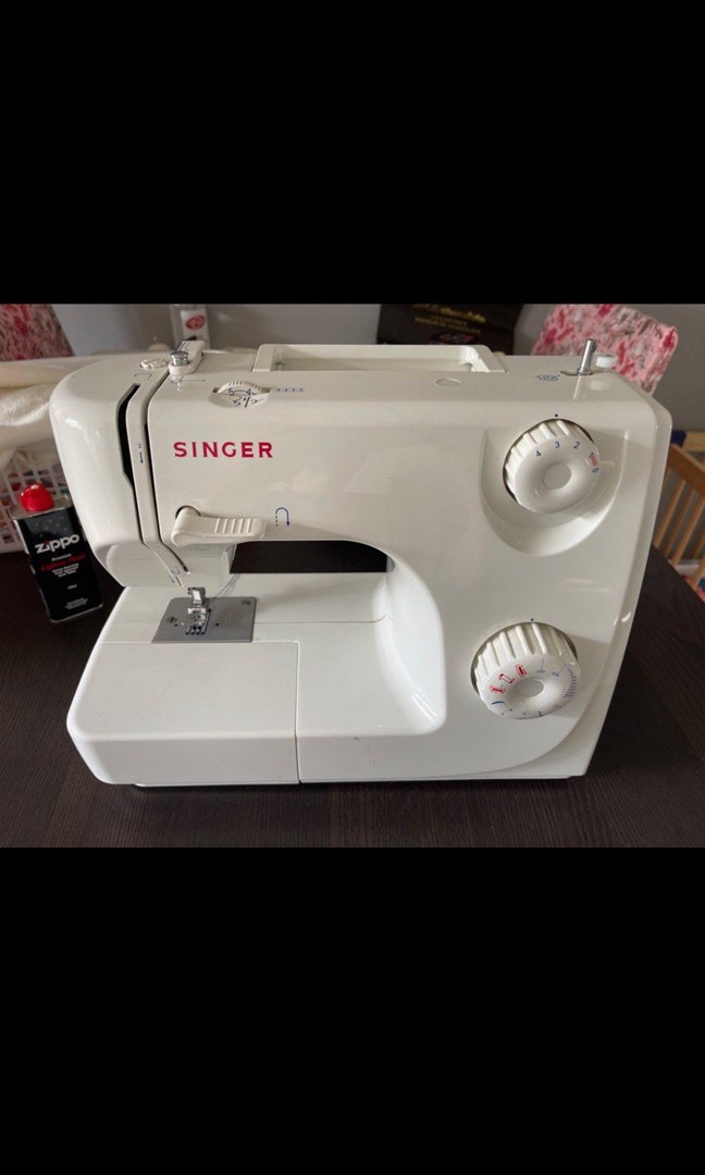 Singer 8280 sewing machine, TV & Home Appliances, Other Home Appliances ...