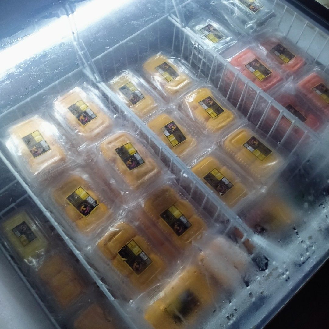 Solid Cool 500L Glass Top Freezer, TV & Home Appliances, Kitchen ...