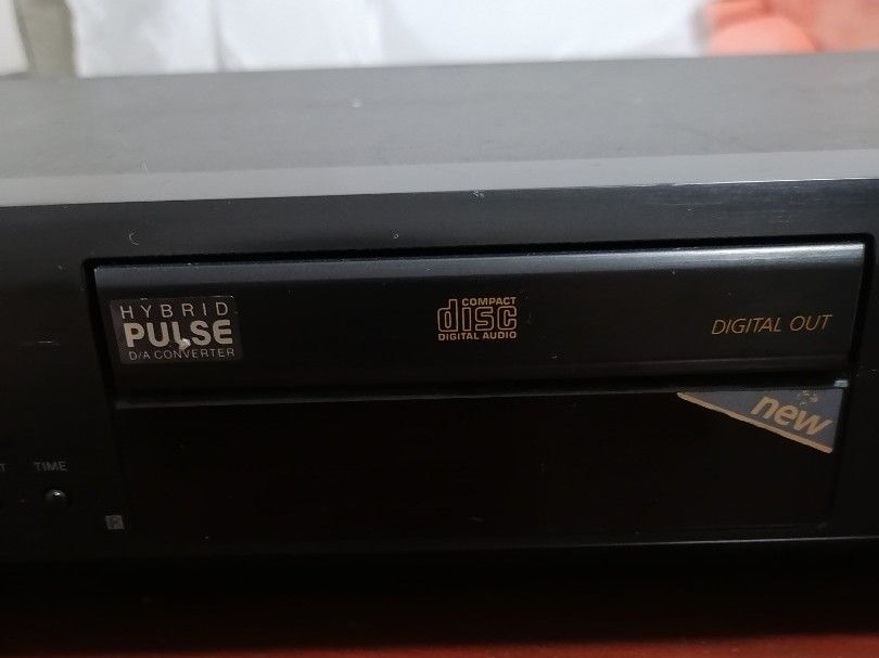 (Like New) Sony Compact Disc Player CDP-XE310, Audio, Portable Music ...