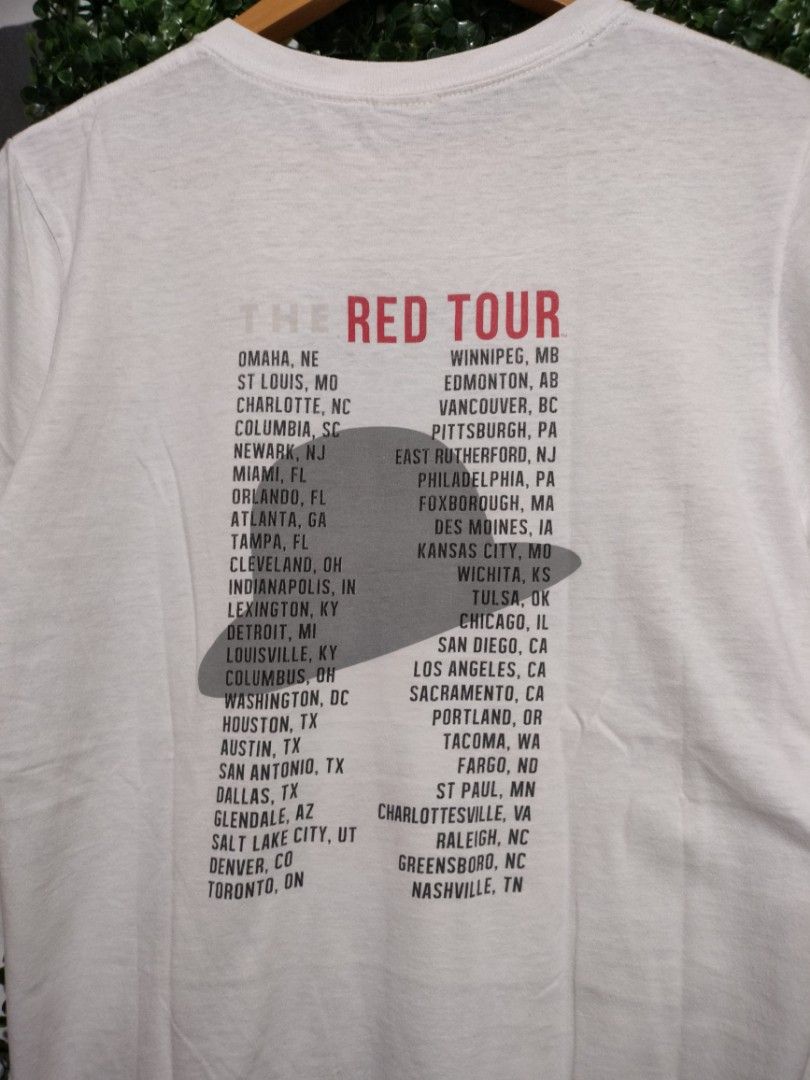 Taylor Swift The Red Tour tee, Men's Fashion, Tops & Sets, Tshirts ...