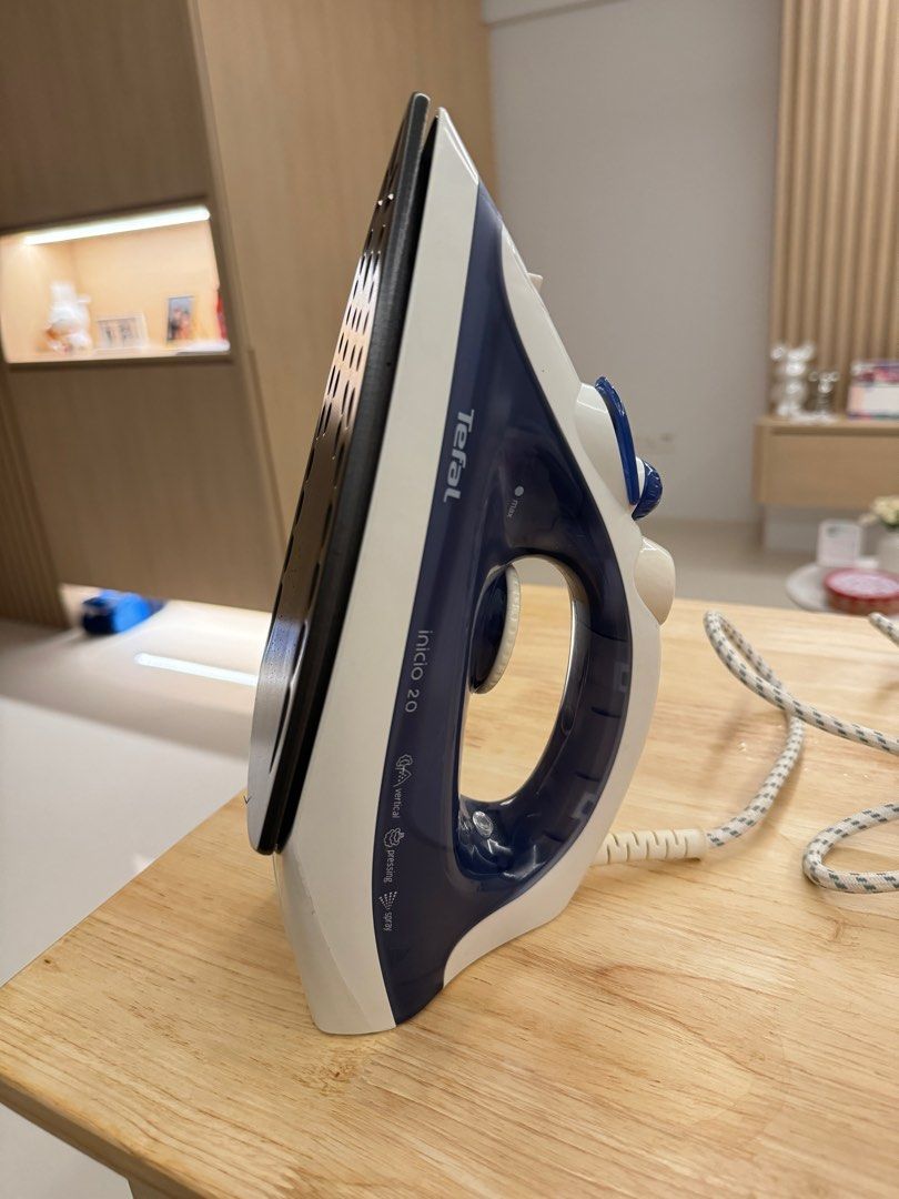 Tefal Iron Inicio 20, TV & Home Appliances, Irons & Steamers on Carousell