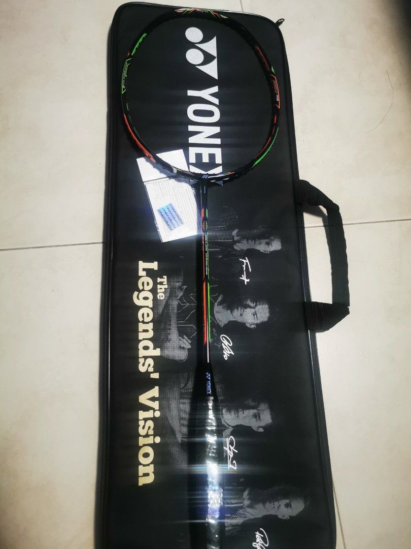 The legend visions badminton racket with 4 legend signature on., Sports ...