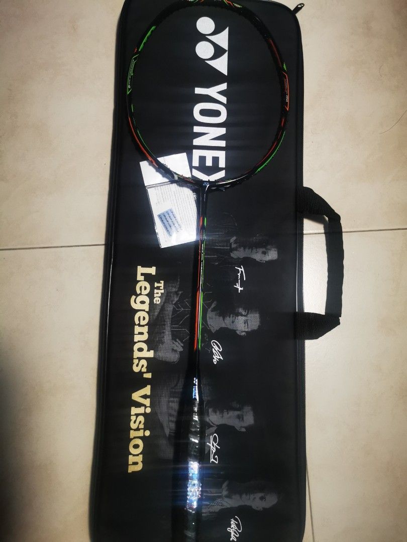 The legend visions badminton racket with 4 legend signature on., Sports ...