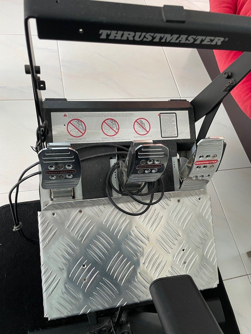 Thrustmaster T500RS with Shifter and Playseat, Video Gaming, Gaming ...