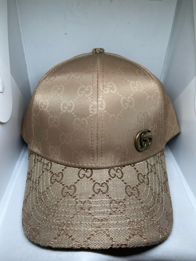 Topi Gucci Logo Besi, Fesyen Pria, Aksesoris, Topi di Carousell