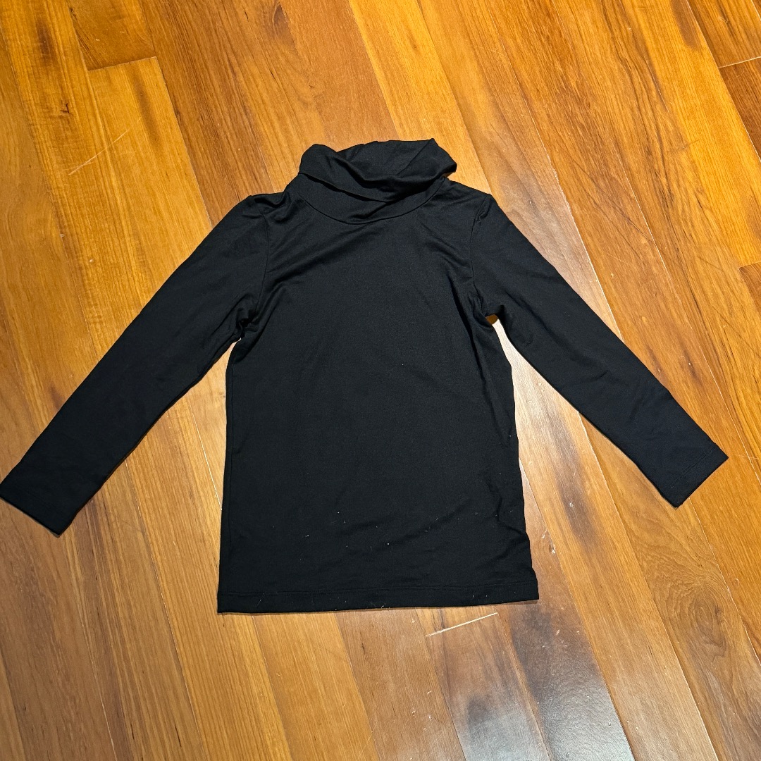 Uniqlo kids turtle neck inner wear heattech, Babies & Kids, Babies ...