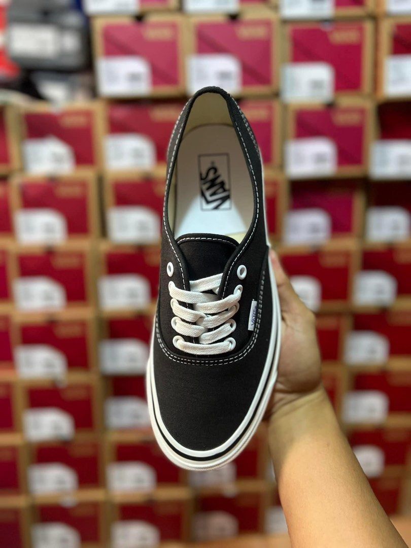 Vans Anaheim 44DX Black, Men's Fashion, Footwear, Sneakers on Carousell