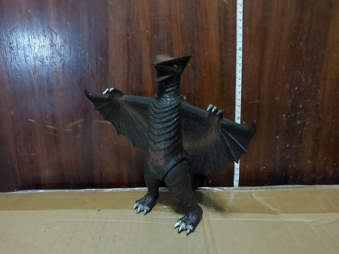 Vintage Bandai Gamera Godzilla Gyaos 1990s Kaiju Movie Monster Daiei ...