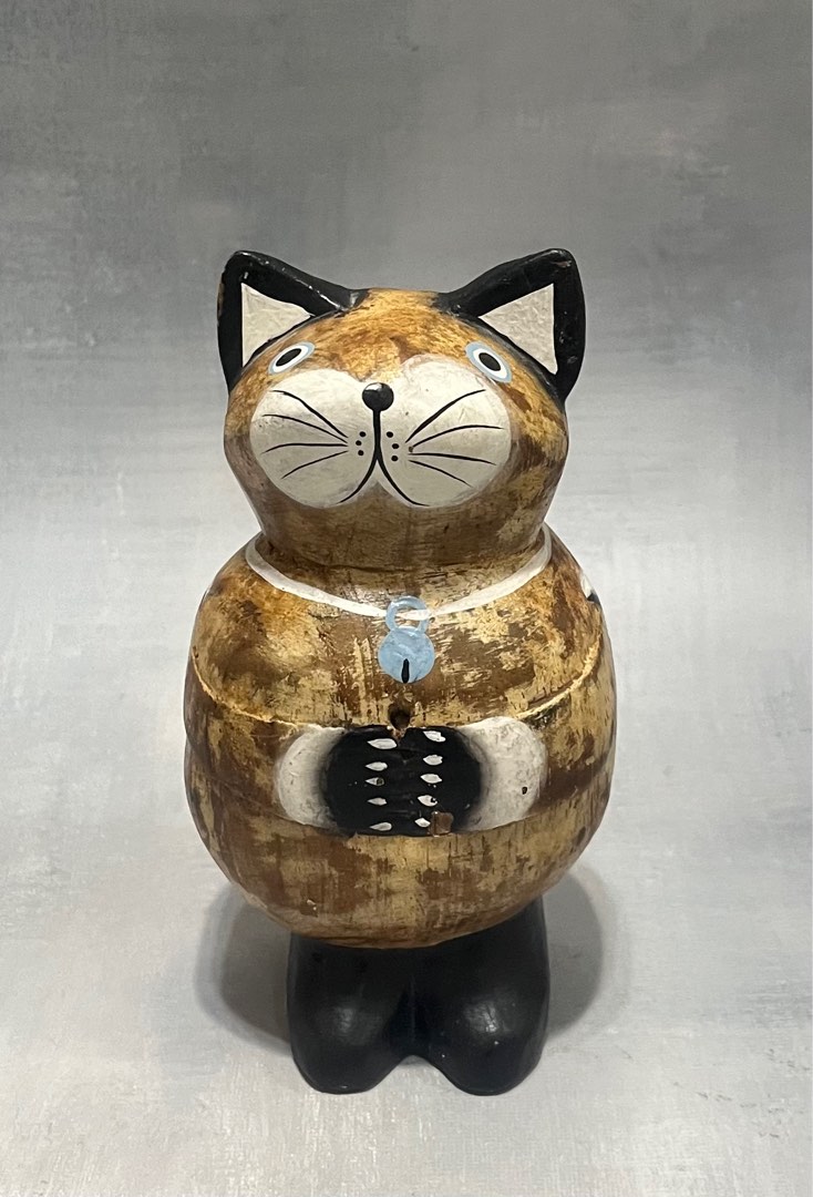 Wooden Cat Display “A” England 1 pc only P200 6.5” height Has minimal ...