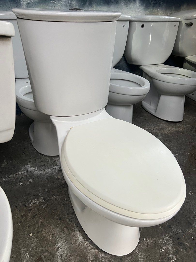 2nd Hand HCG Toilet Bowl, Beauty & Personal Care, Bath & Body, Bath on ...