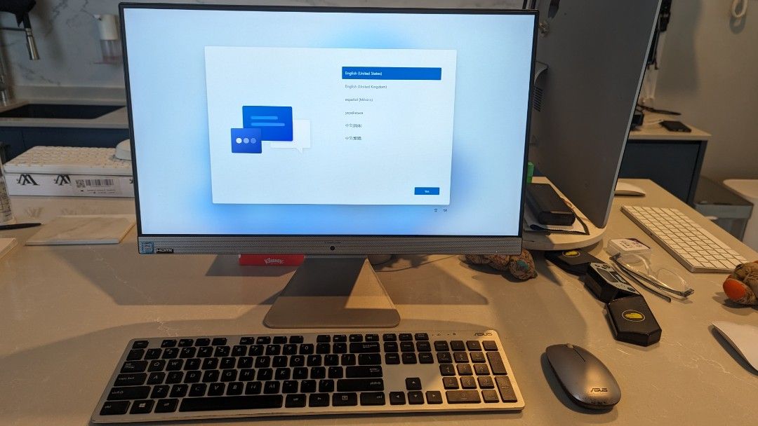 Asus Vivo AiO V222UA, Computers & Tech, Desktops on Carousell