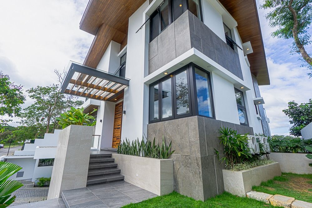 Ayala Westgrove Heights - Brand New House for Sale - Single Loaded Lot ...