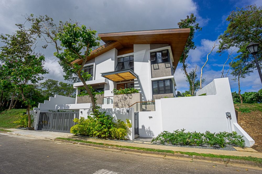 Ayala Westgrove Heights - Brand New House for Sale - Single Loaded Lot ...