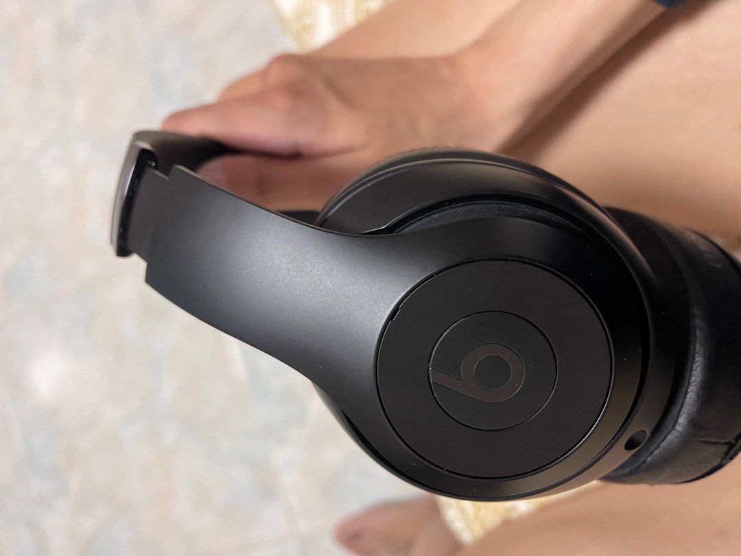 Beats Studio3 Headphones, Audio, Headphones & Headsets on Carousell