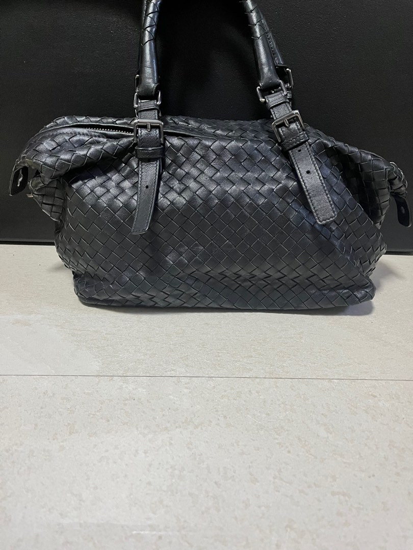 Botega BV Banig tote bag, Women's Fashion, Bags & Wallets, Tote Bags on ...