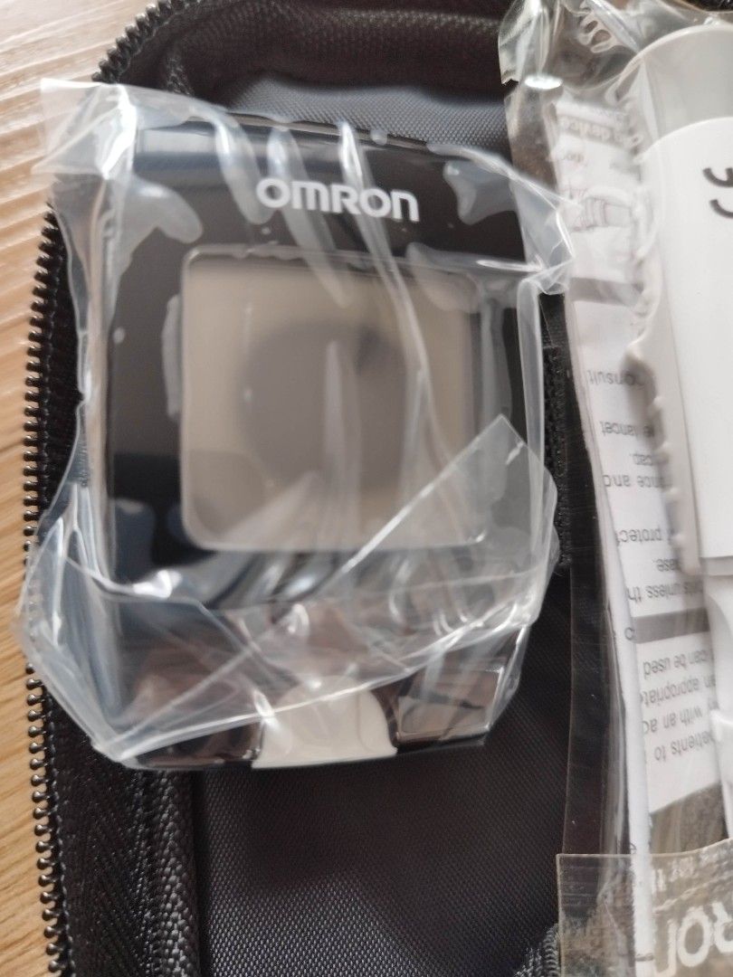 Brand new OMRON blood glucose monitoring system/meter (Model: HGM-112), Health & Nutrition ...