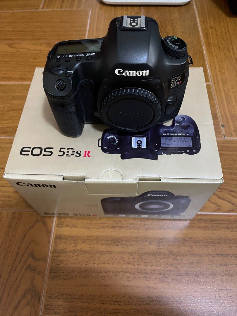 Canon 5DSR with freebies, Photography, Cameras on Carousell
